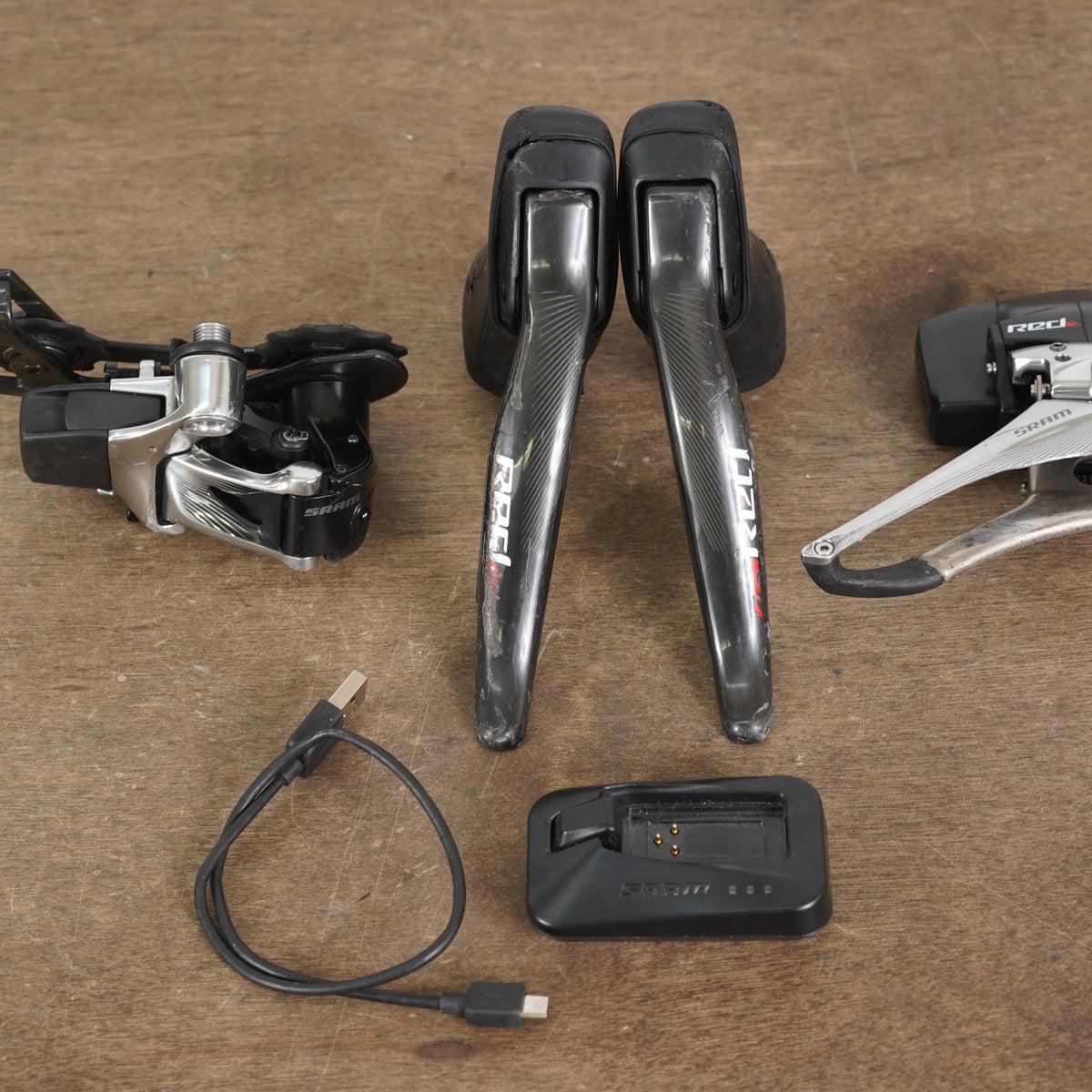 SRAM Red eTap WiFli 11 Speed Wireless Electronic Rim Brake Groupset ...