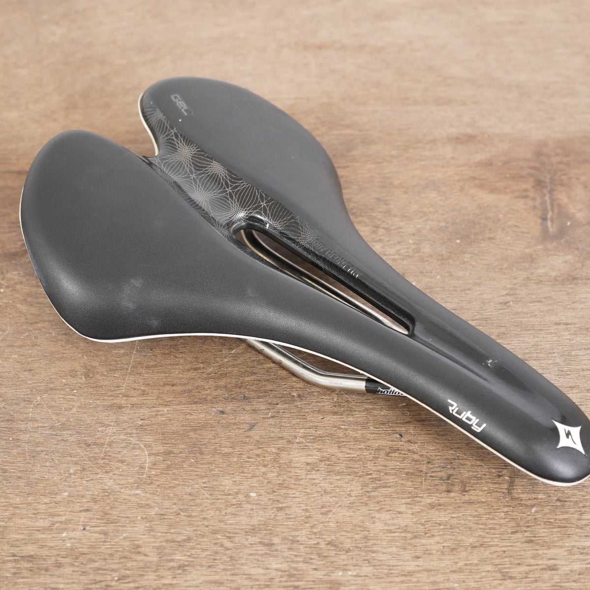 155mm Specialized Ruby Expert Titanium Rail Road Saddle 240g – Elevate ...