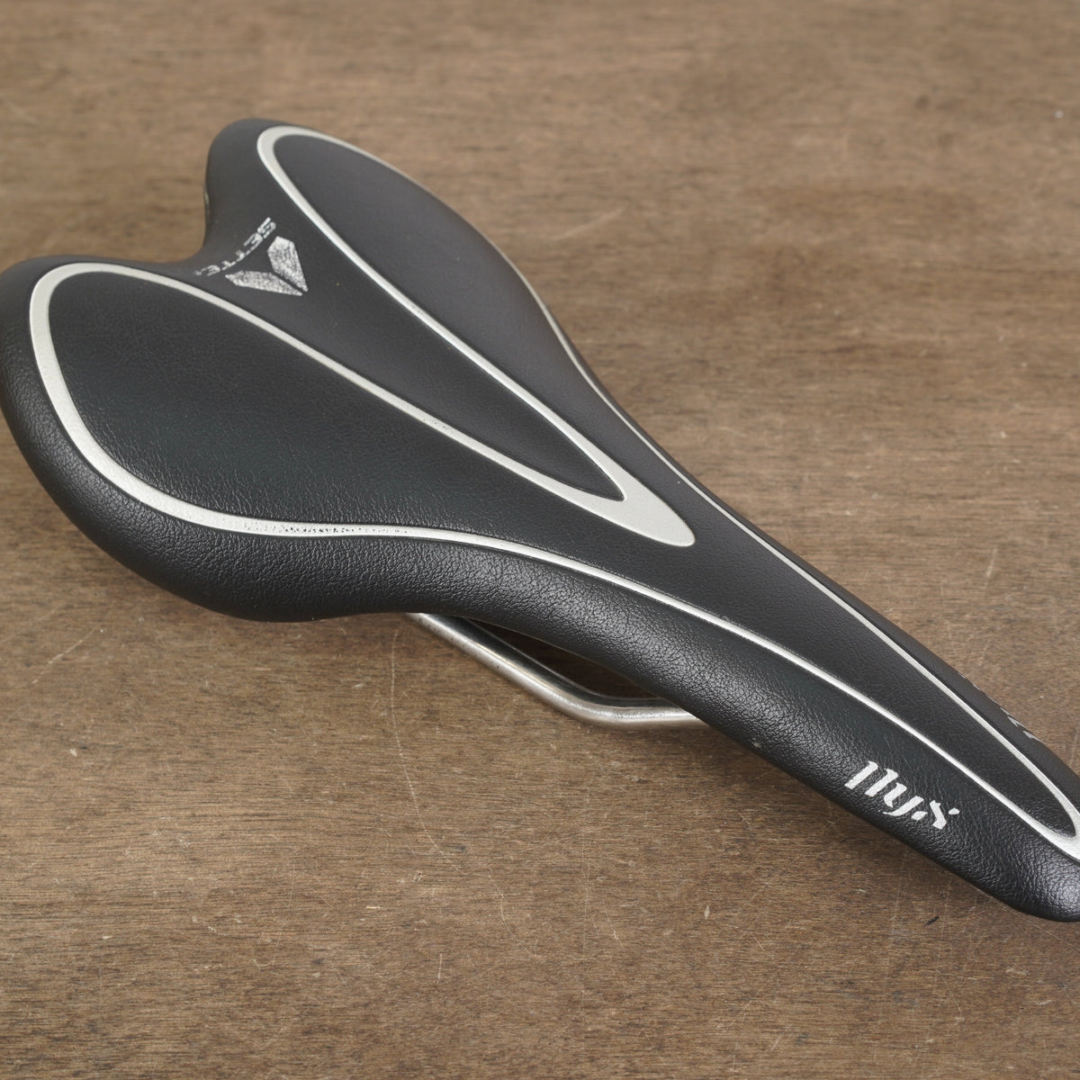 126mm Sette Nyx Titanium Rail Saddle 221g – Elevate Cycling