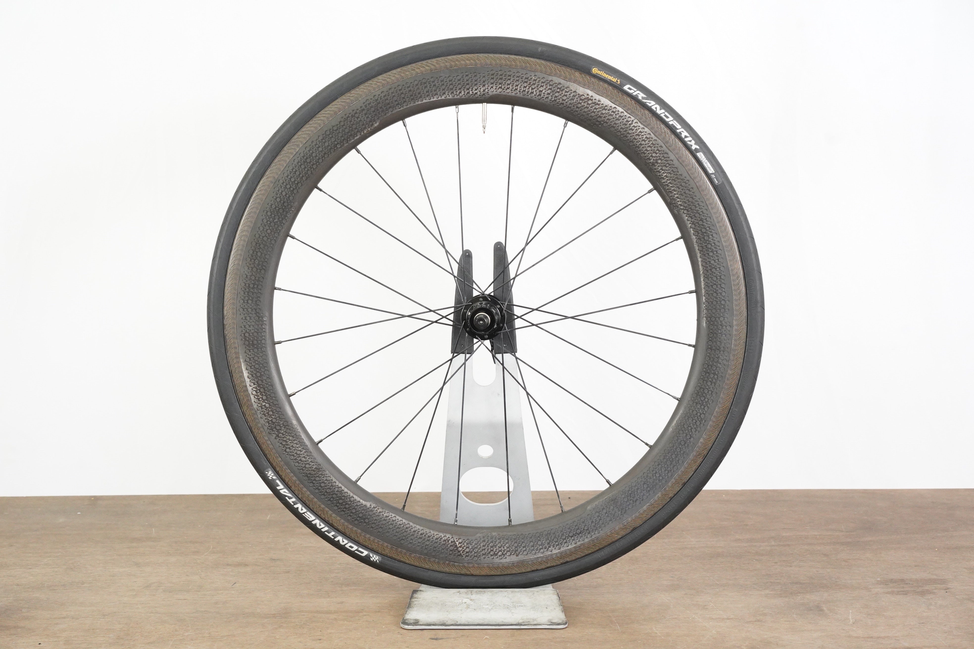 REAR Zipp 404 NSW DT Swiss 240 Carbon Clincher Rim Brake Wheel 11 Spee Elevate Cycling