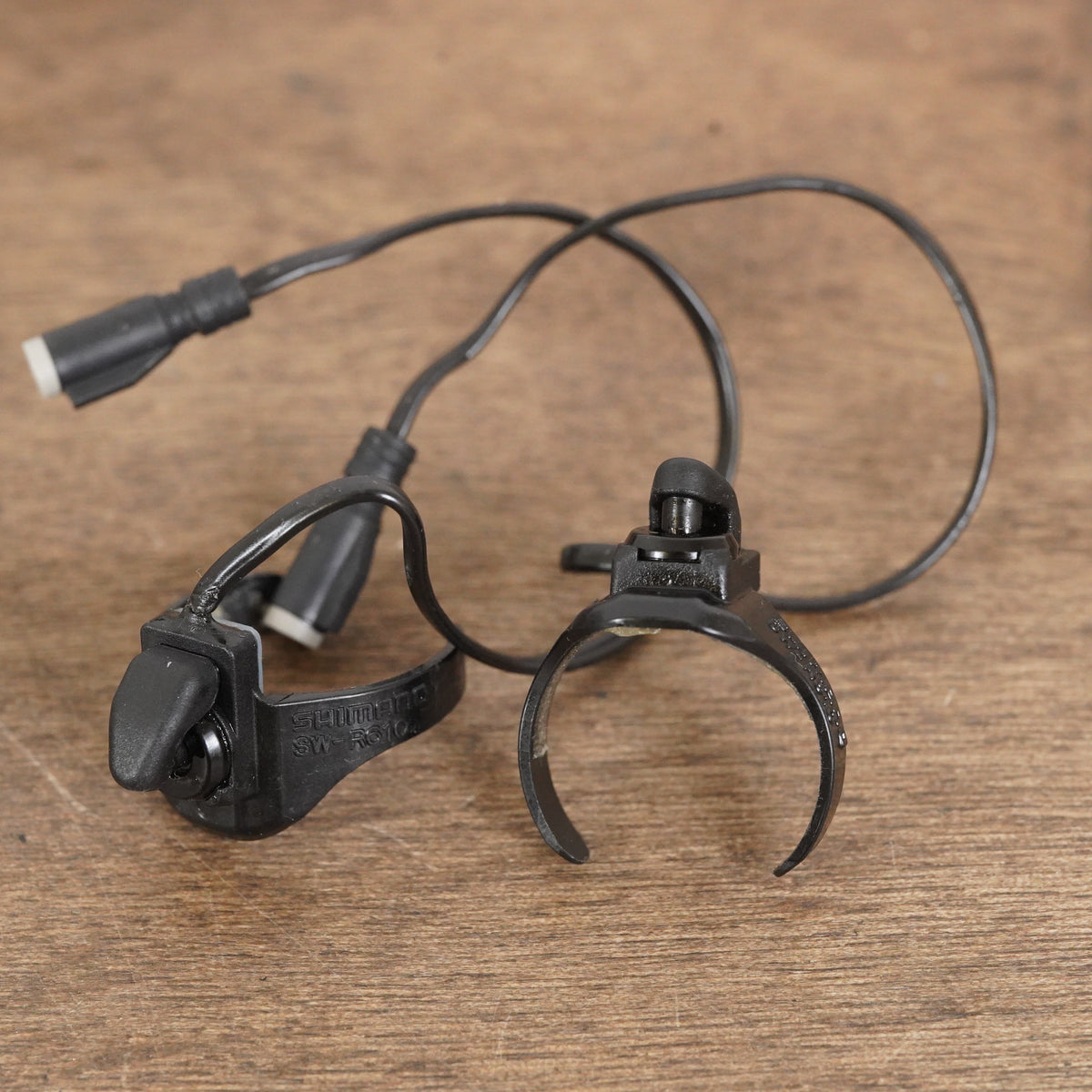 (2) Shimano SW-R610 Di2 Sprint Shifters – Elevate Cycling