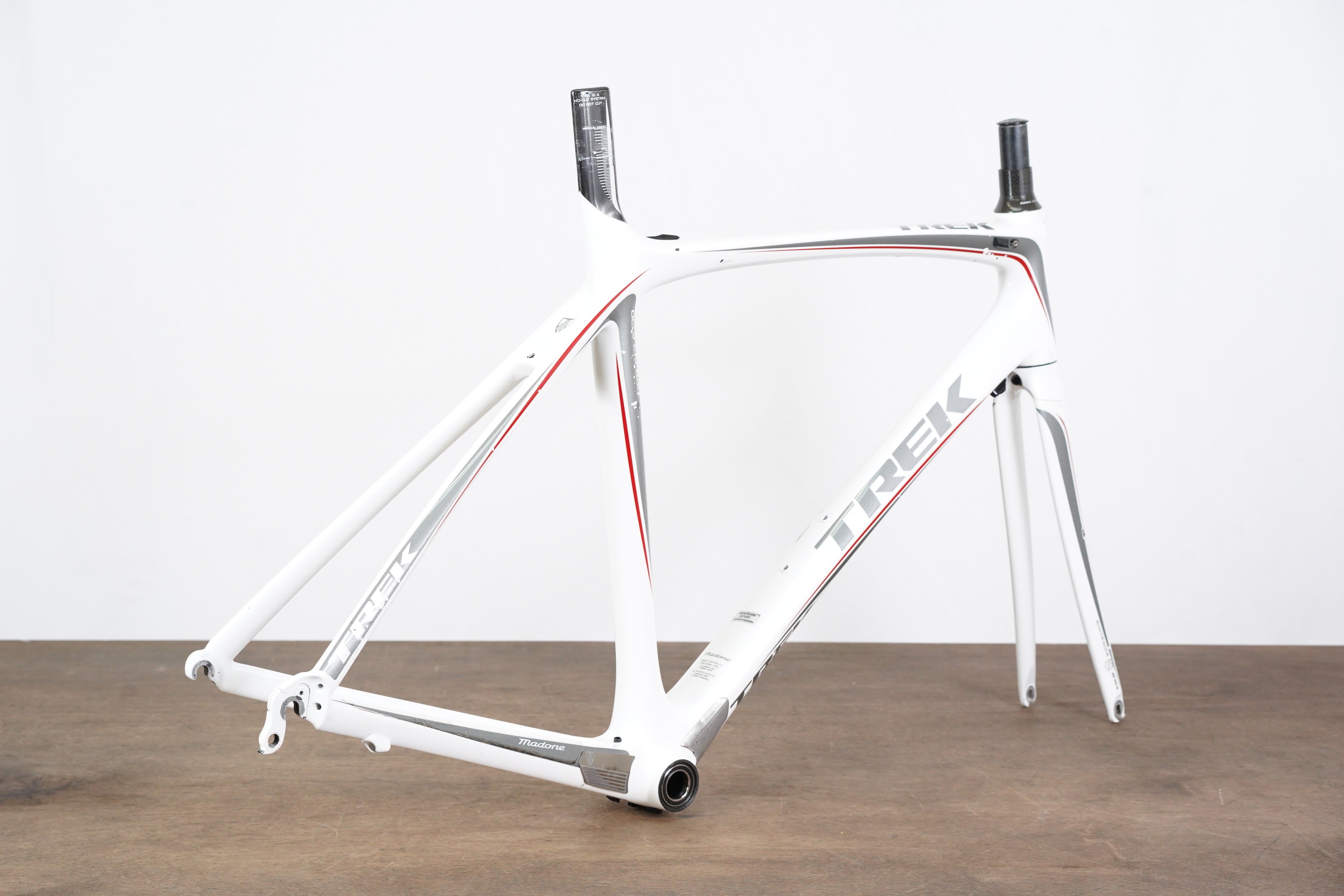 54cm Trek Madone 6.9 Carbon Rim Brake Road Frameset Elevate Cycling