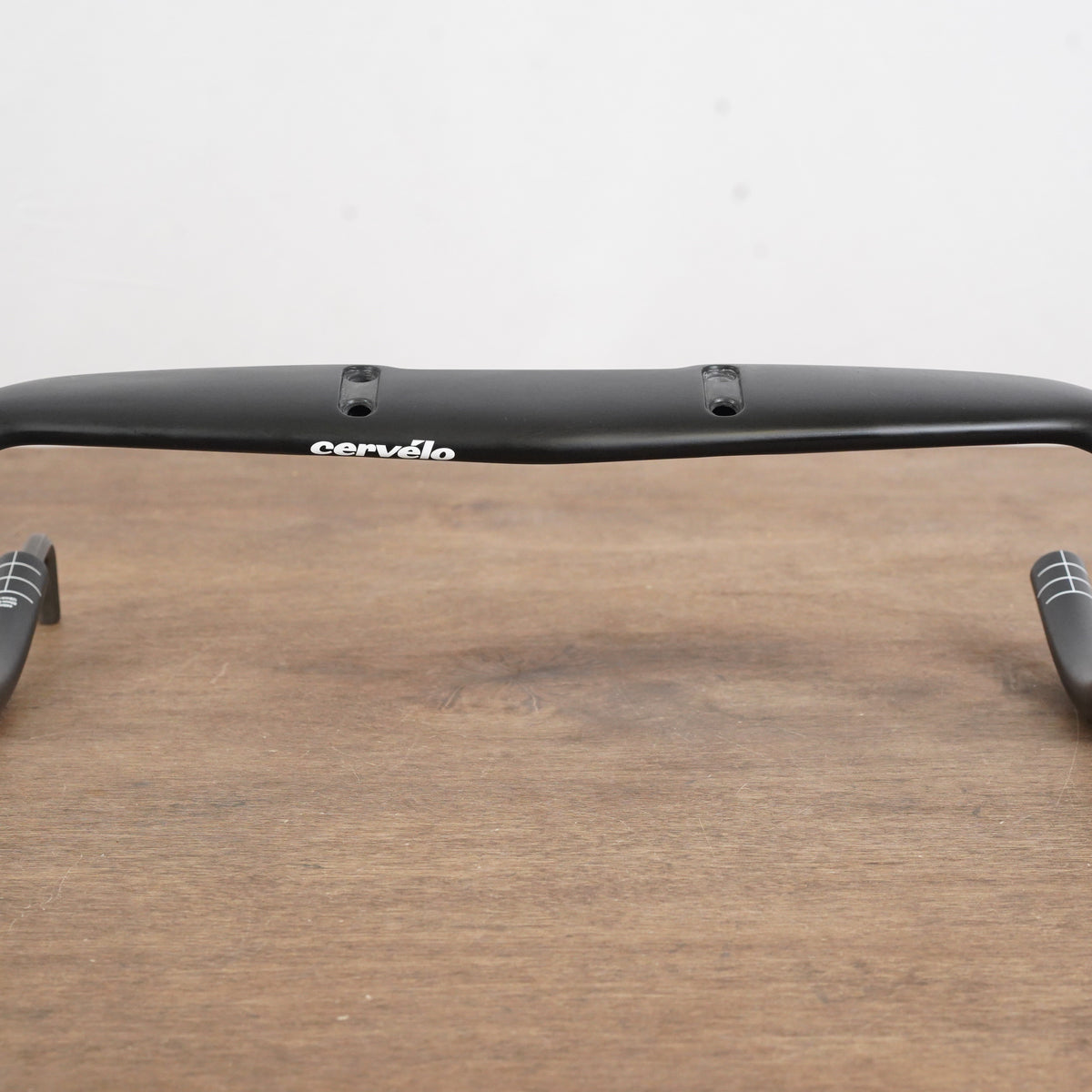 44cm Cervelo HB14 Carbon Aero Compact Road Handlebar 31.8mm – Elevate ...