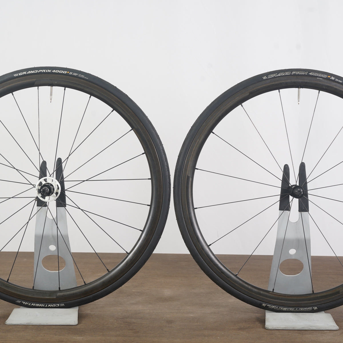 Roval CLX 32 Carbon Tubeless Clincher Rim Brake Wheelset Shimano/SRAM ...