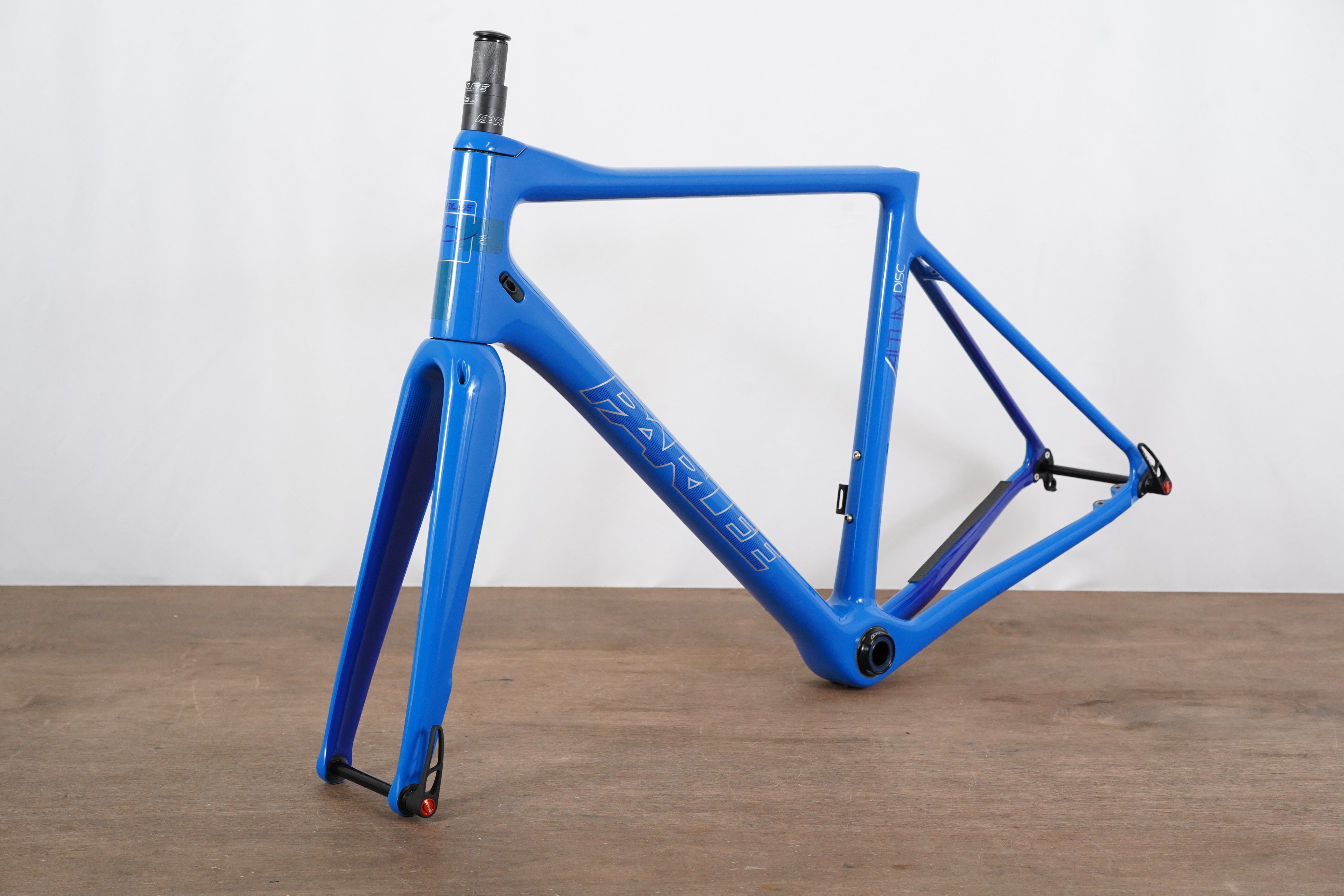 Parlee frameset store